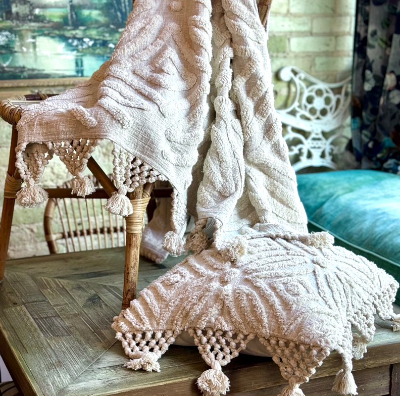 Scarlett's Charm | Entertaining Essentials & Gifts in Janesville, WI